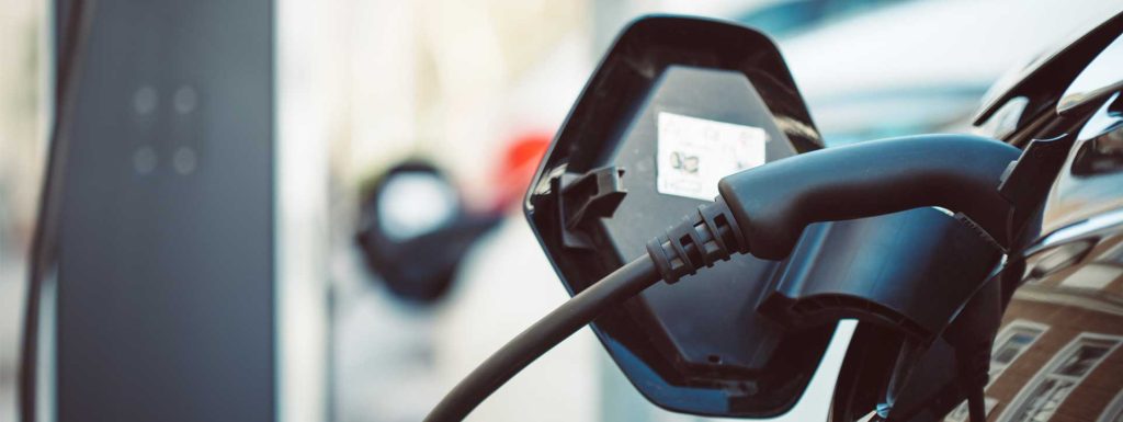 Can solar panels power EV chargers at home? - Save Energy UK